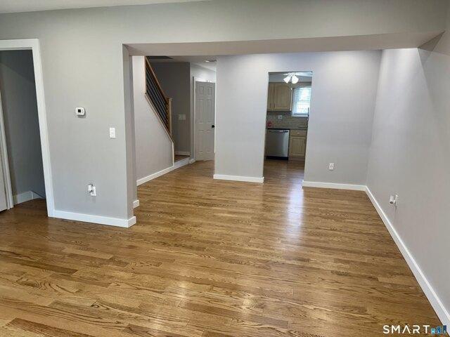 house with 2 bedroom, Danbury CT ES104540371
