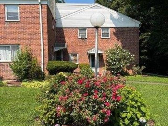 house with 2 bedroom, Danbury CT ES104757948