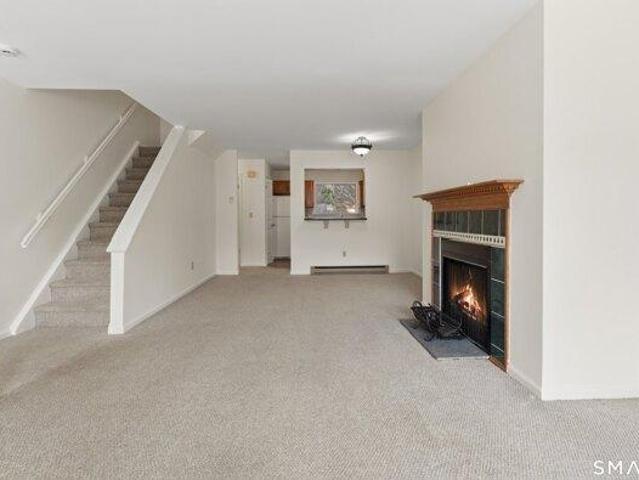 house with 2 bedroom, Danbury CT ES104758819