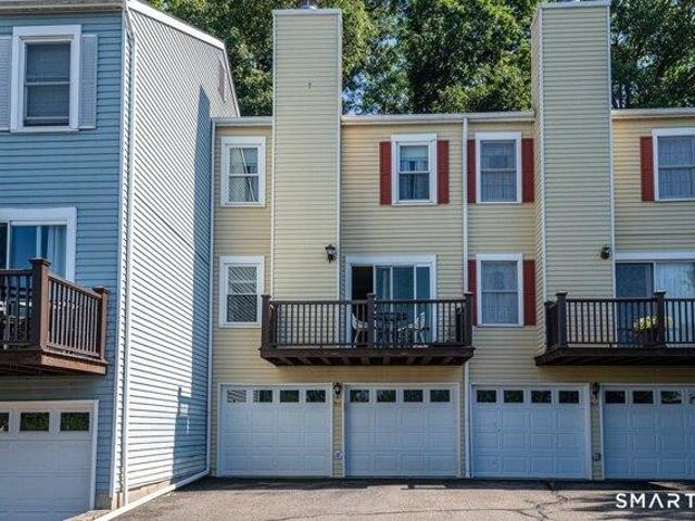 house with 2 bedroom, Danbury CT ES104759842