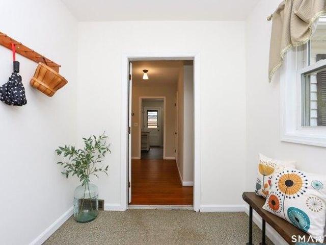 house with 2 bedroom, Danbury CT ES104833703