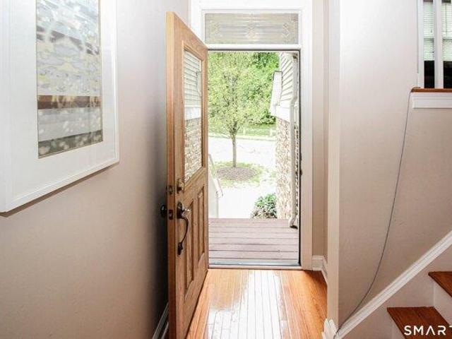house with 2 bedroom, Danbury CT ES104920769