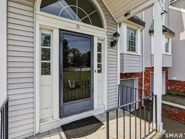 house with 2 bedroom, Danbury CT ES104921378