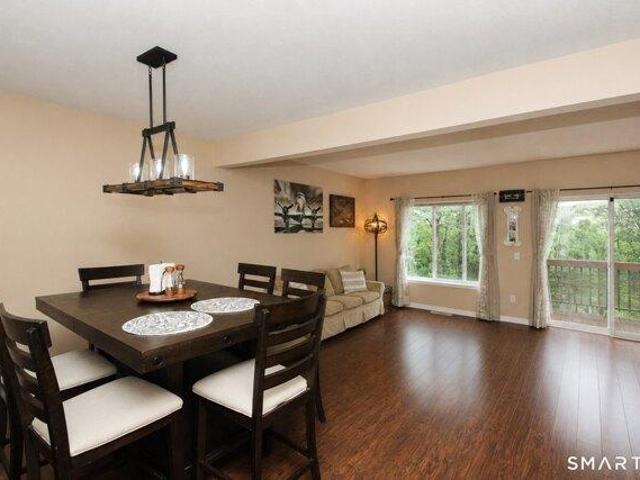 house with 2 bedroom, Danbury CT ES105144072