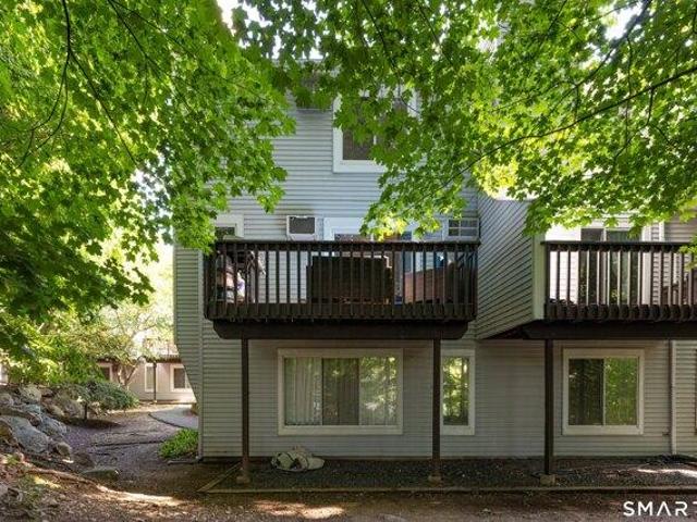house with 2 bedroom, Danbury CT ES105157434