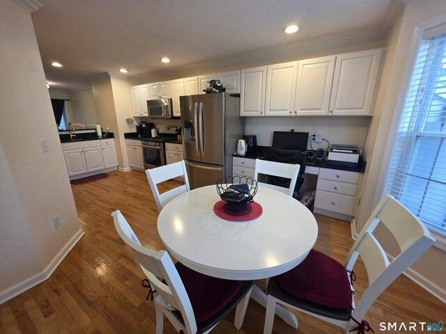 house with 2 bedroom, Danbury CT ES105159356