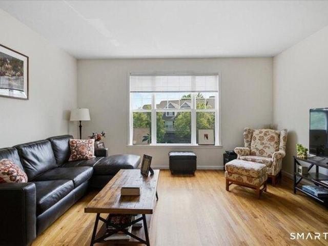 house with 2 bedroom, Danbury CT ES105173764