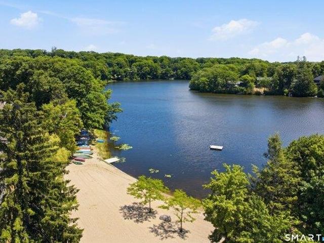 house with 2 bedroom, Danbury CT ES105206587