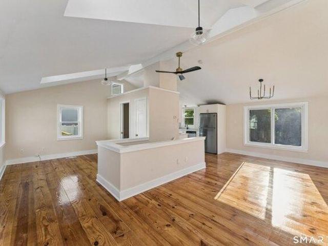 house with 2 bedroom, Danbury CT ES105232510