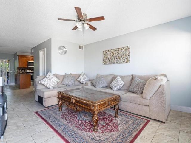 house with 2 bedroom, Davie Fl FL DS102661862