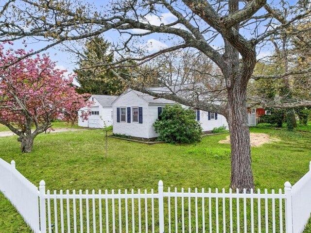 house with 2 bedroom, Dennis Port MA DS102477894