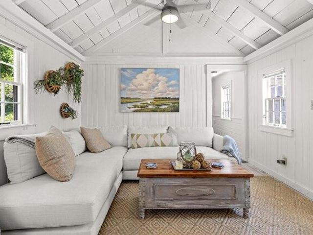house with 2 bedroom, Dennis Port MA ES103250720
