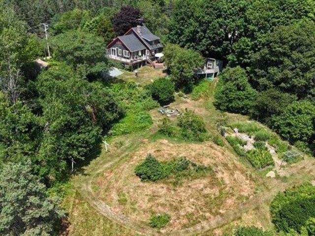house with 2 bedroom, Deer Isle ME ES104833727