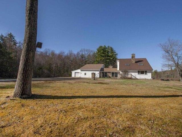house with 2 bedroom, Deerfield NH ES103035375