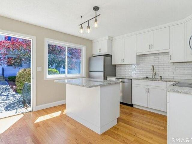 house with 2 bedroom, Derby CT DS102825954