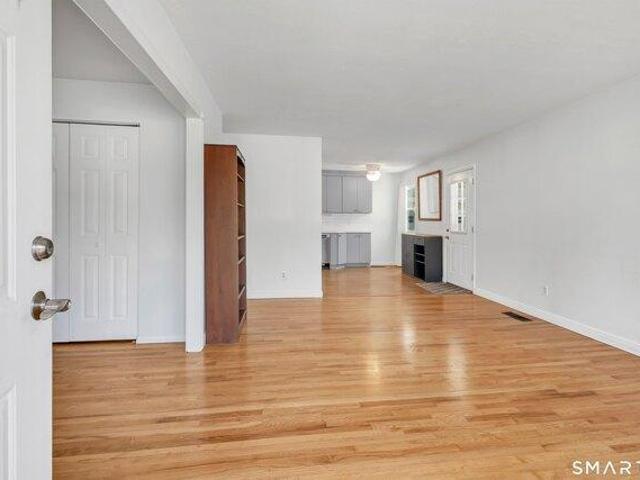 house with 2 bedroom, Derby CT DS104374649