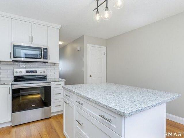 house with 2 bedroom, Derby CT ES102825954
