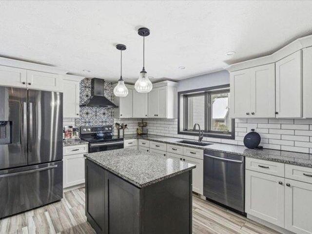 house with 2 bedroom, Derry NH DLS102062568