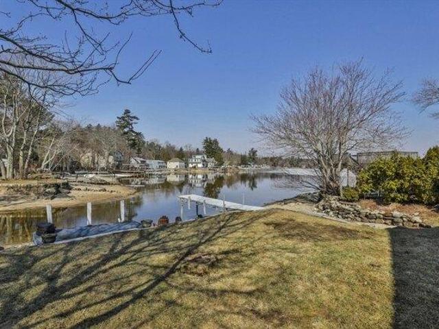 house with 2 bedroom, Derry NH ES105232277
