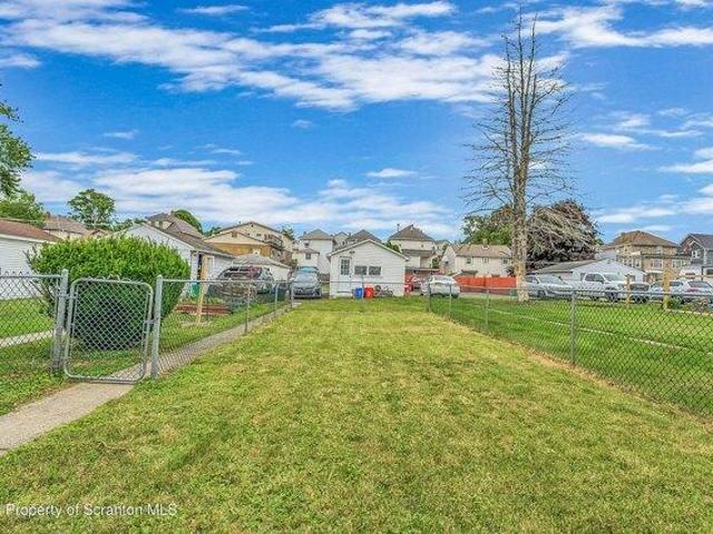 house with 2 bedroom, Dickson City PA DS103602077