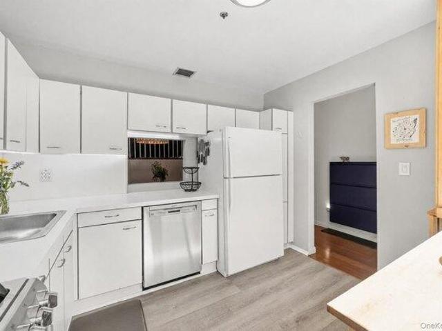 house with 2 bedroom, Dobbs Ferry NY ES105233670