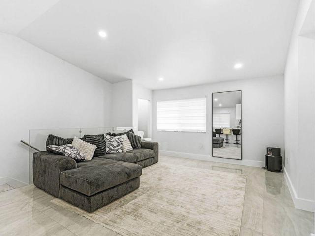 house with 2 bedroom, Doral FL DS100973467