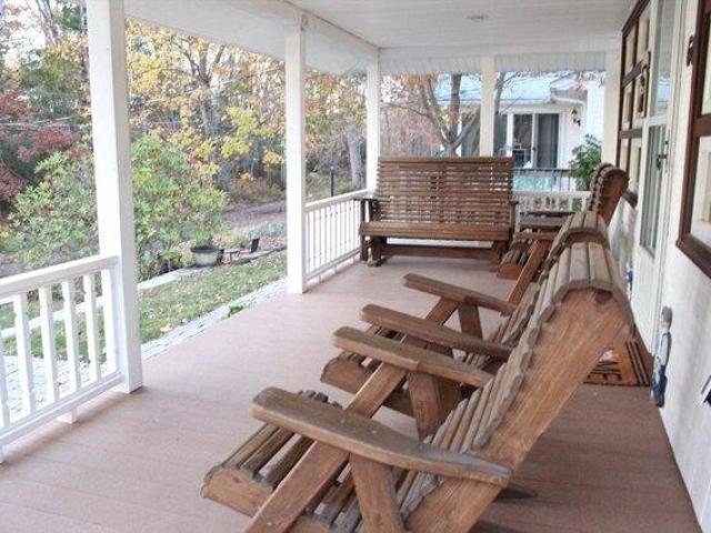 house with 2 bedroom, Douglas MA ES103626415