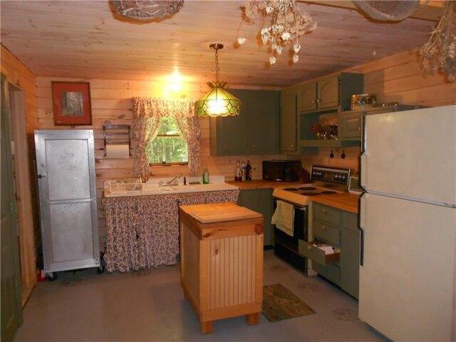 house with 2 bedroom, Dover Foxcroft ME ES104191205