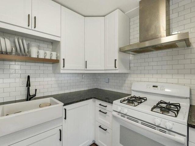 house with 2 bedroom, Dover NH DS104477821