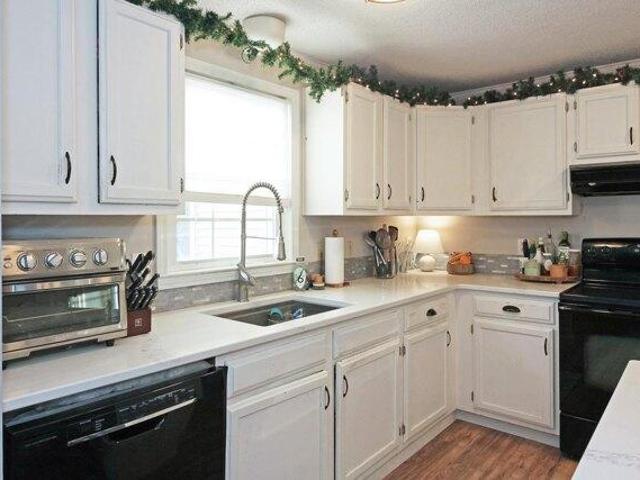 house with 2 bedroom, Dover NH ES103247474