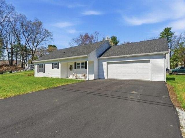 house with 2 bedroom, Dracut MA DLS102027926