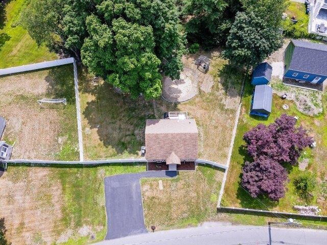 house with 2 bedroom, Dracut MA ES105107775