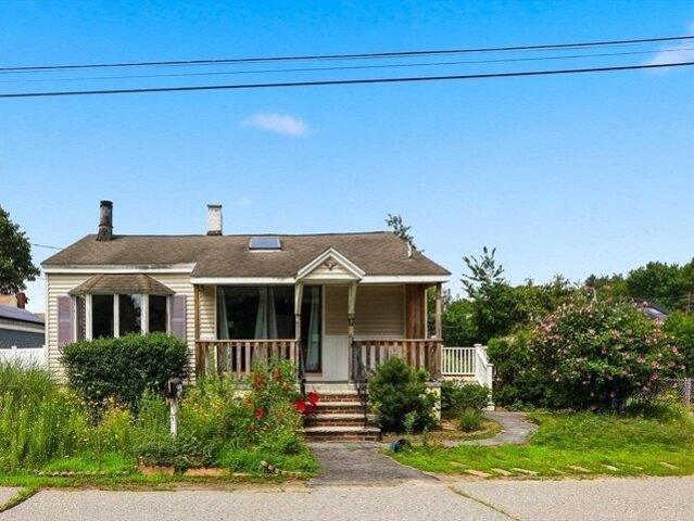 house with 2 bedroom, Dracut MA ES105352496