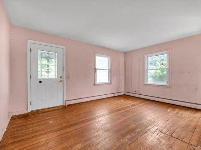 house with 2 bedroom, East Northport NY DS103626562