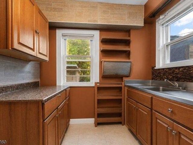 house with 2 bedroom, East Orange NJ DS104114303