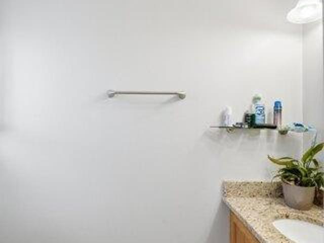 house with 2 bedroom, East Granby CT DLS102315514