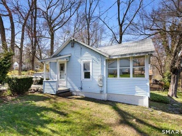 house with 2 bedroom, East Haddam CT DLS102154373