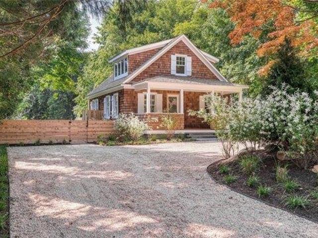 house with 2 bedroom, East Hampton NY DS103620780
