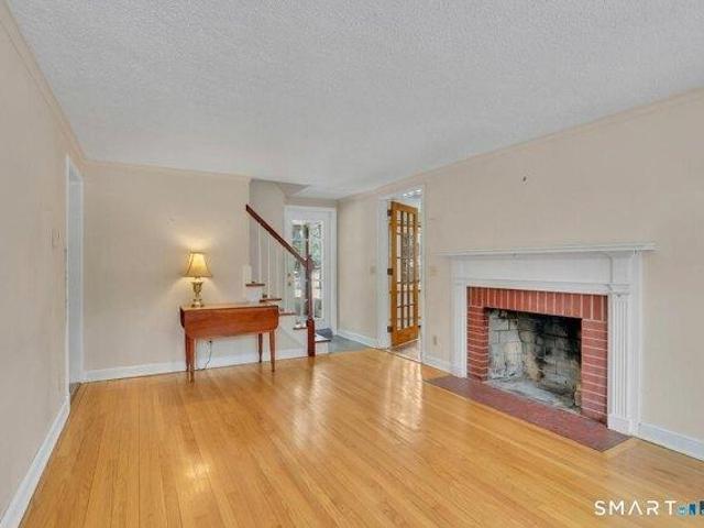 house with 2 bedroom, East Hartford CT DLS103069640