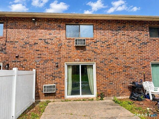 house with 2 bedroom, East Hartford CT DS104189839