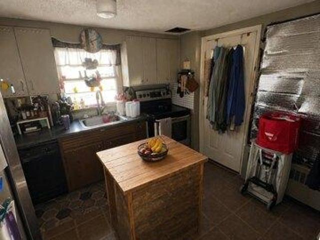 house with 2 bedroom, East Hartford CT ES104263287