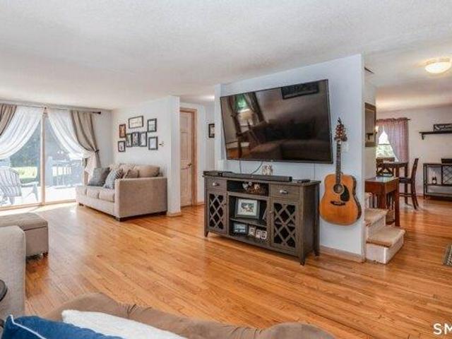 house with 2 bedroom, East Hartford CT ES104331666