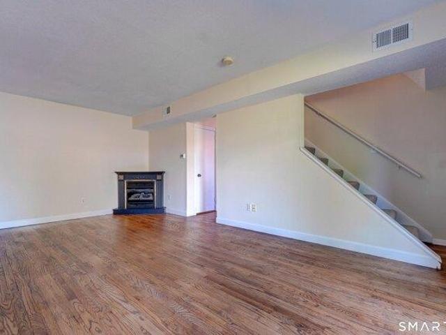 house with 2 bedroom, East Haven CT DS104411101