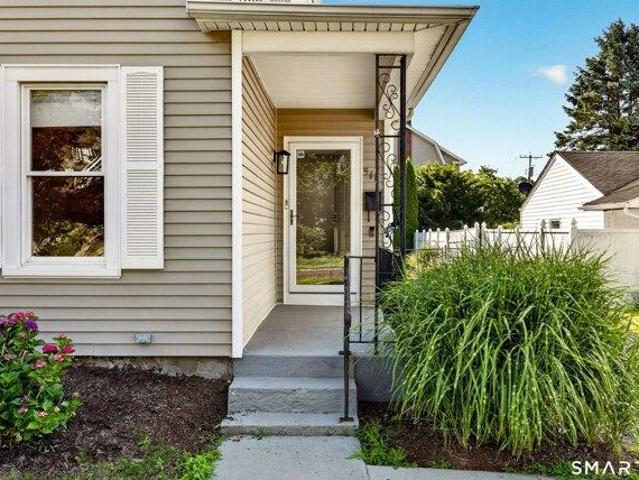 house with 2 bedroom, East Haven CT ES104650053