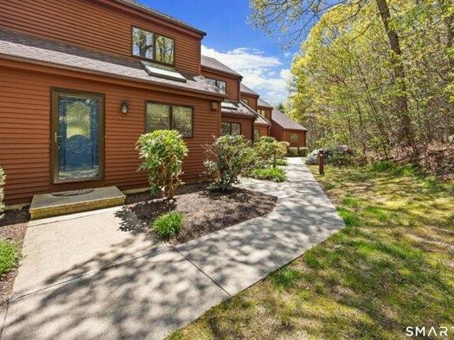 house with 2 bedroom, East Lyme CT DLS102528307