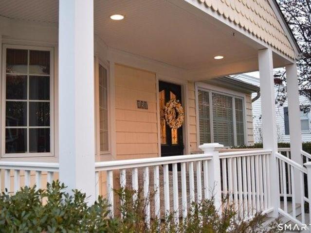 house with 2 bedroom, East Lyme CT DLS102801580