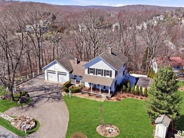 house with 2 bedroom, East Lyme CT DS102586159