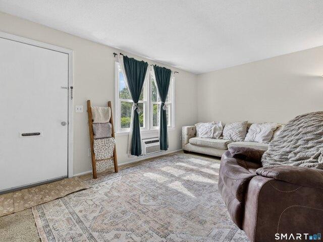 house with 2 bedroom, East Lyme CT ES103101550