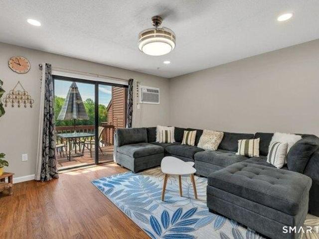house with 2 bedroom, East Lyme CT ES104116216