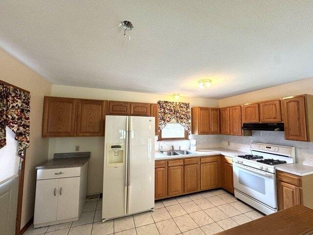 house with 2 bedroom, East Longmeadow MA DS103929198